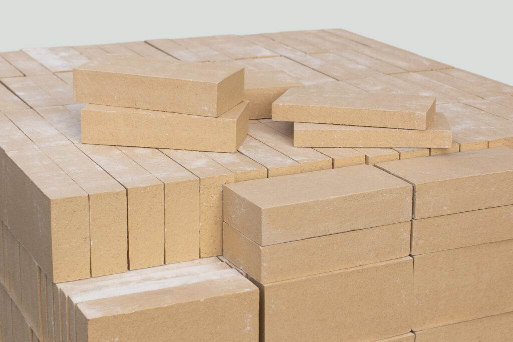 Isokern Firebrick 230mm x 114mm x 25mm in Buff