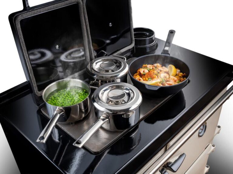Rayburn Heatranger 80K Oil Range Cooker